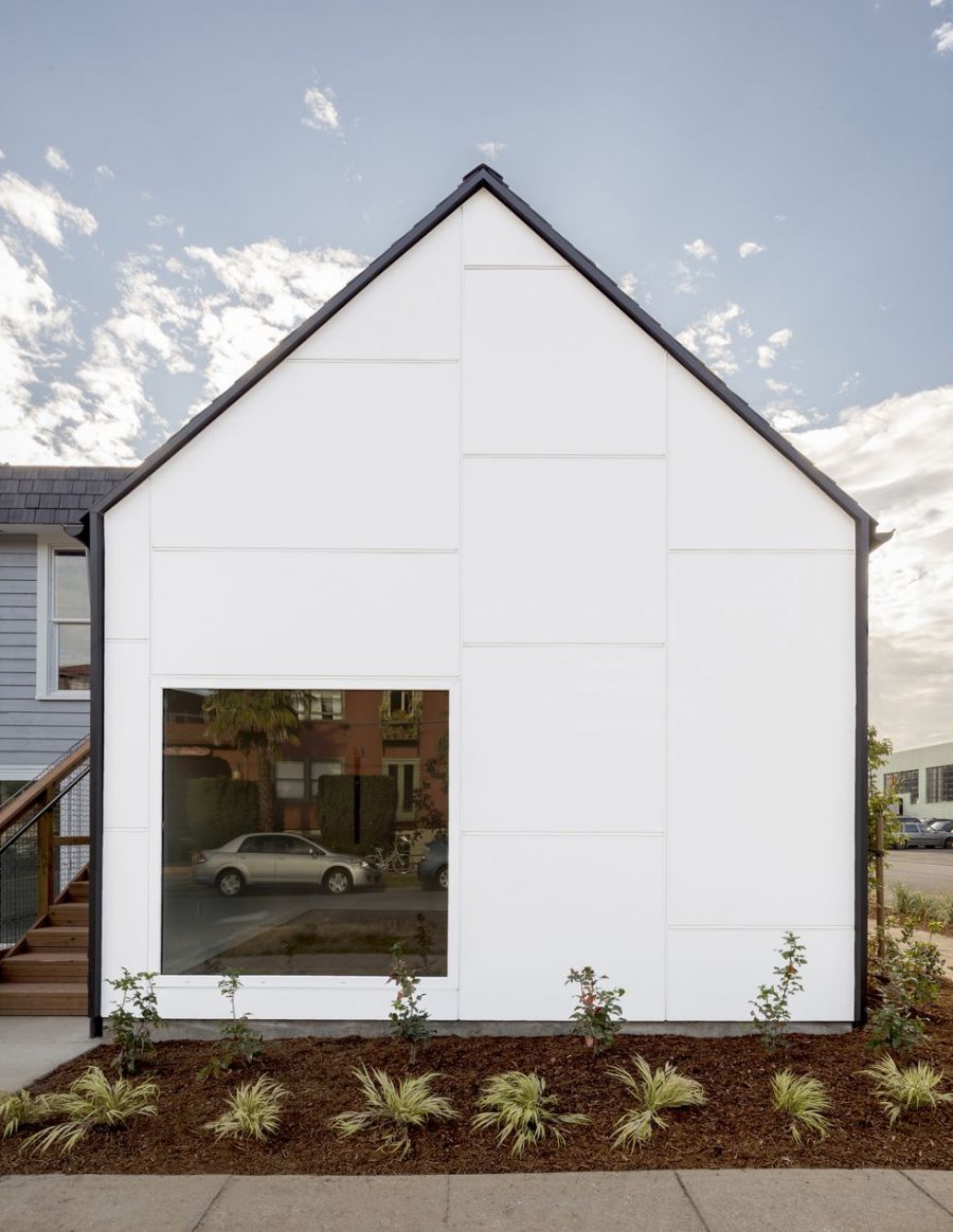 What is the Small Living Trend and the Tiny House Movement?